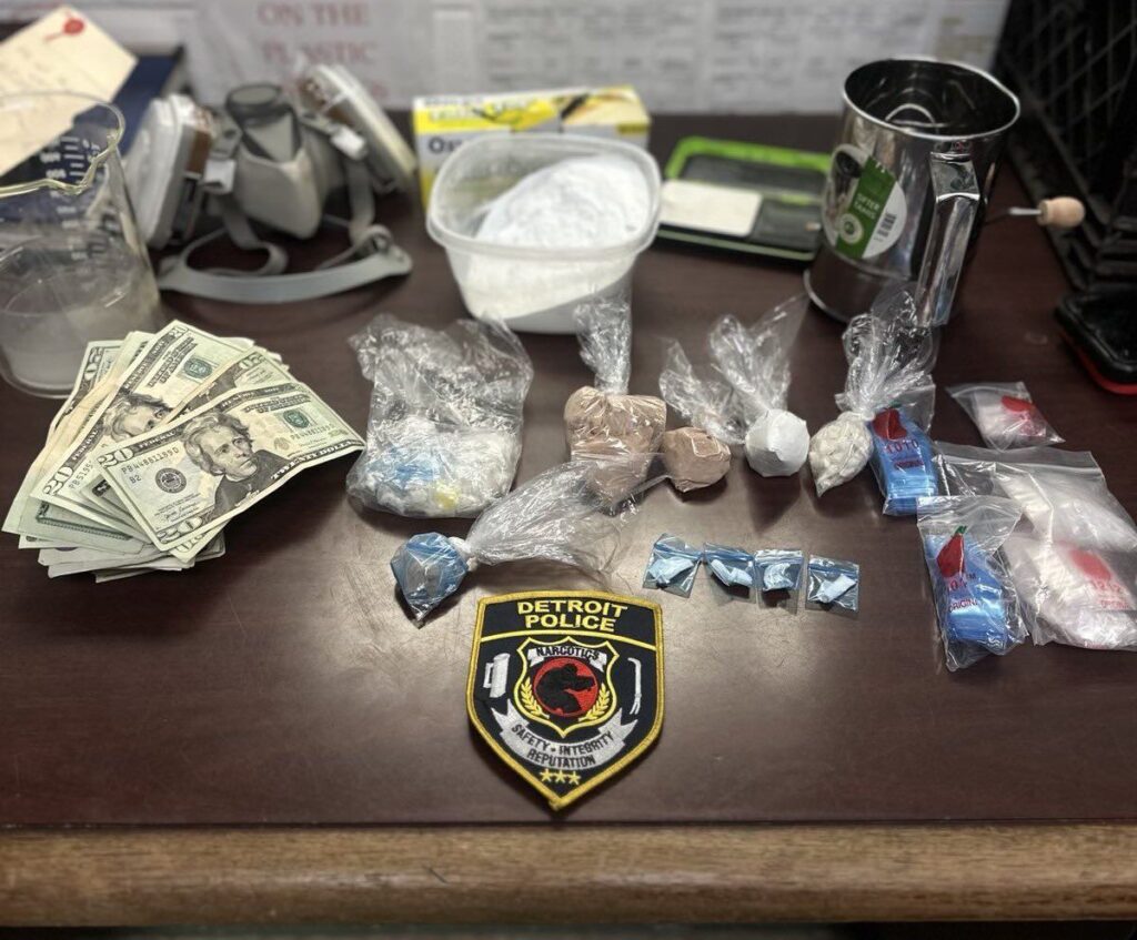 Detroit Police Confiscate Illicit Drugs - Motor City 911